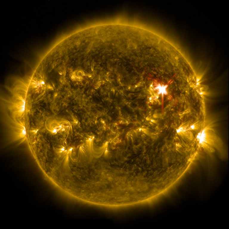 ¿De qué está hecho el Sol? – CURIOSIDADES ASTRONÓMICAS